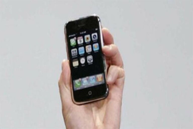 √ 13 Urutan iPhone Dari Pertama Sampai Sekarang [Lengkap]